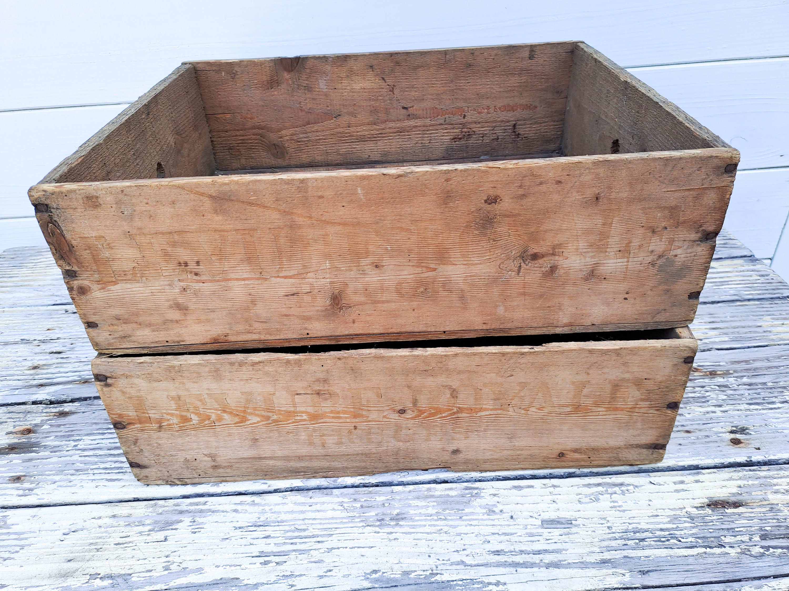 Set of vintage wooden crates 'Levure Royale Bruges' • old crates ...