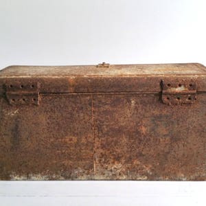 Awesome Old Rustic Metal Box - Etsy