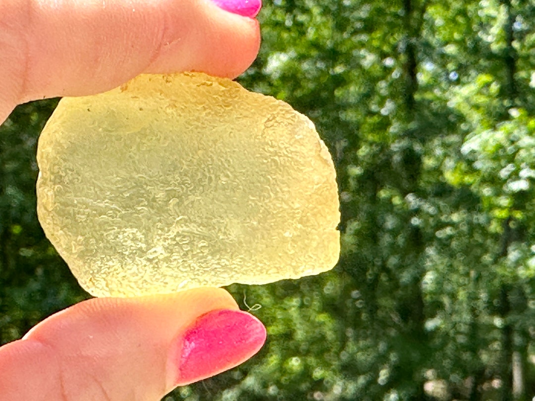 Authentic! Libyan Desert Glass, Tektite, Yellow-green Color, Golden Ray ...