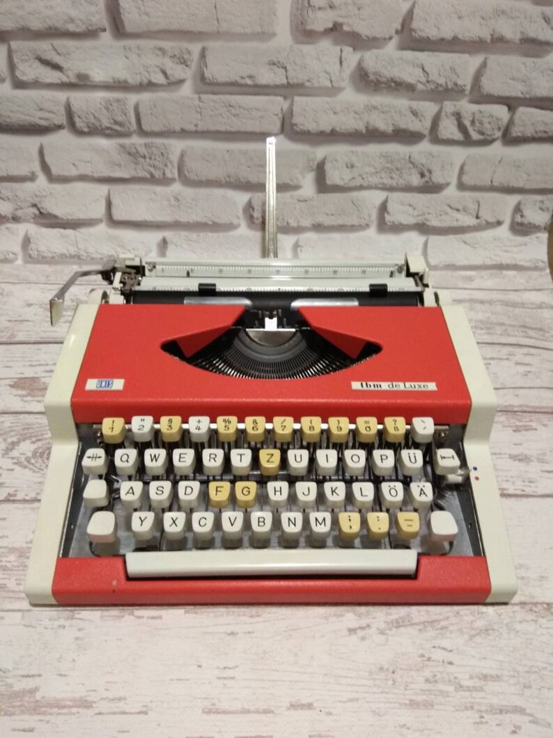 Vintage Typewriter, Perfectly Working Typewriter, Original Suitcase ...