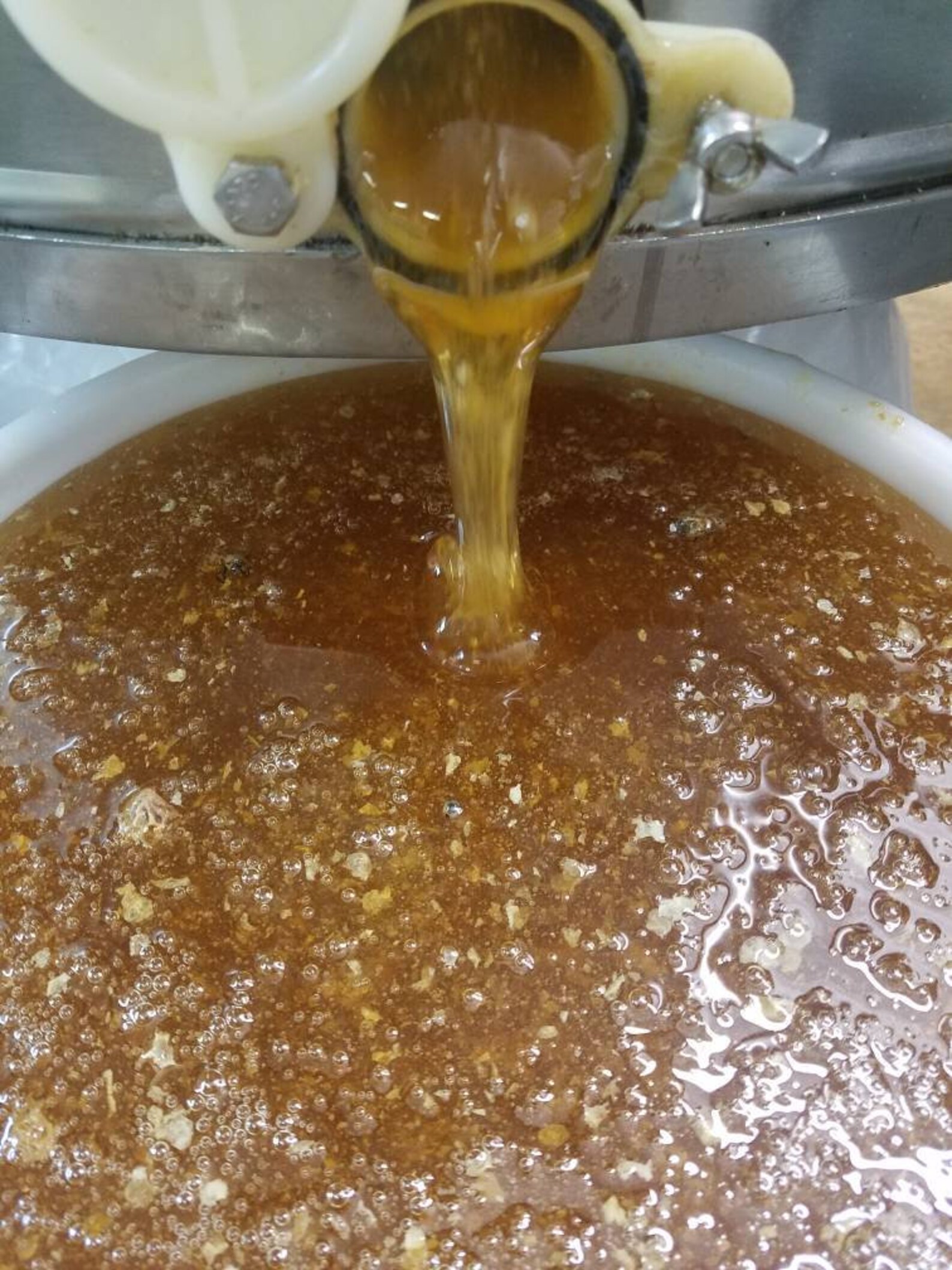 Pure Raw Honey, Local Honey, Lightly Strained, Great for Allergies ...