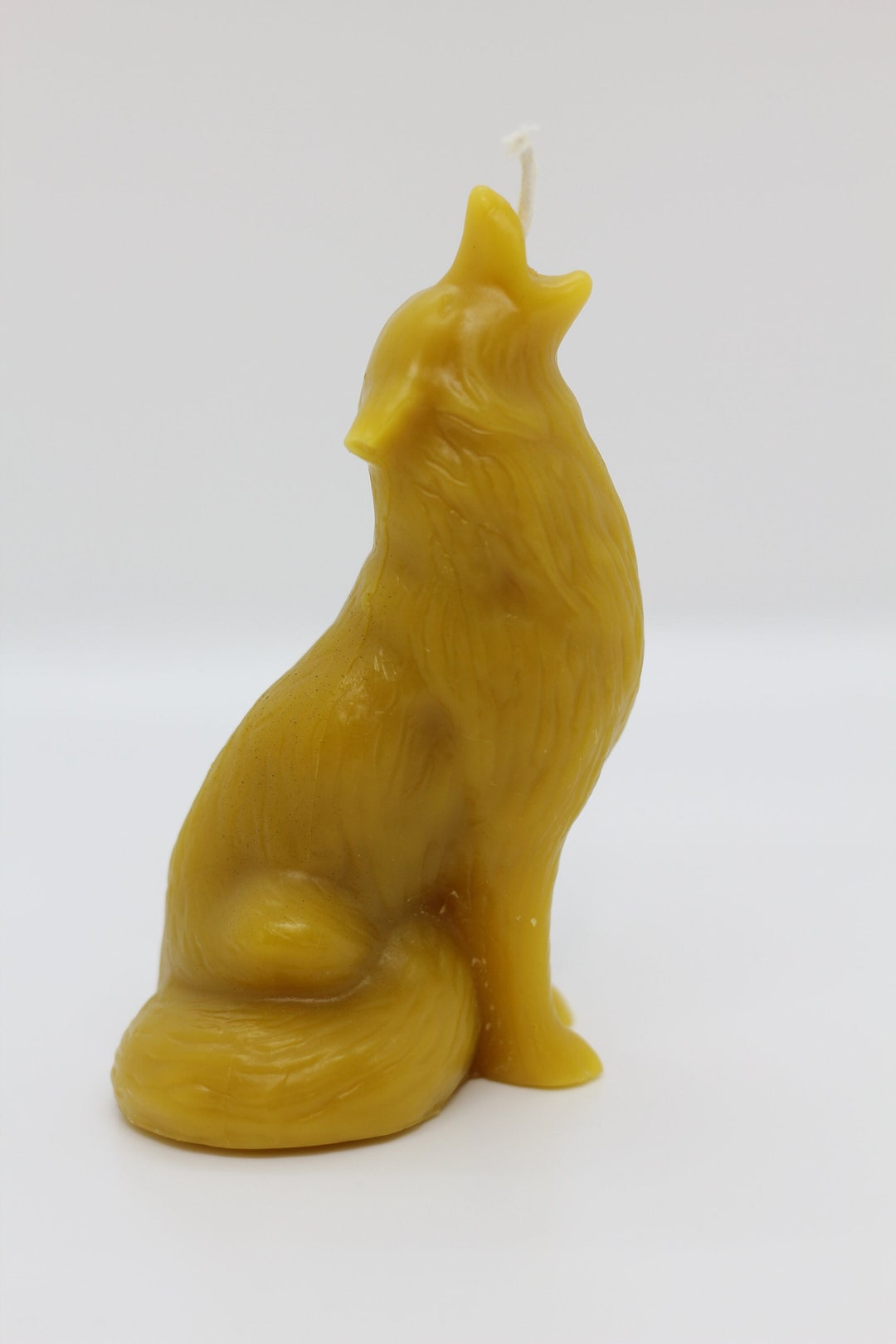 Pure Beeswax Howling Wolf Candle, 100% Beeswax, Handmade - Etsy