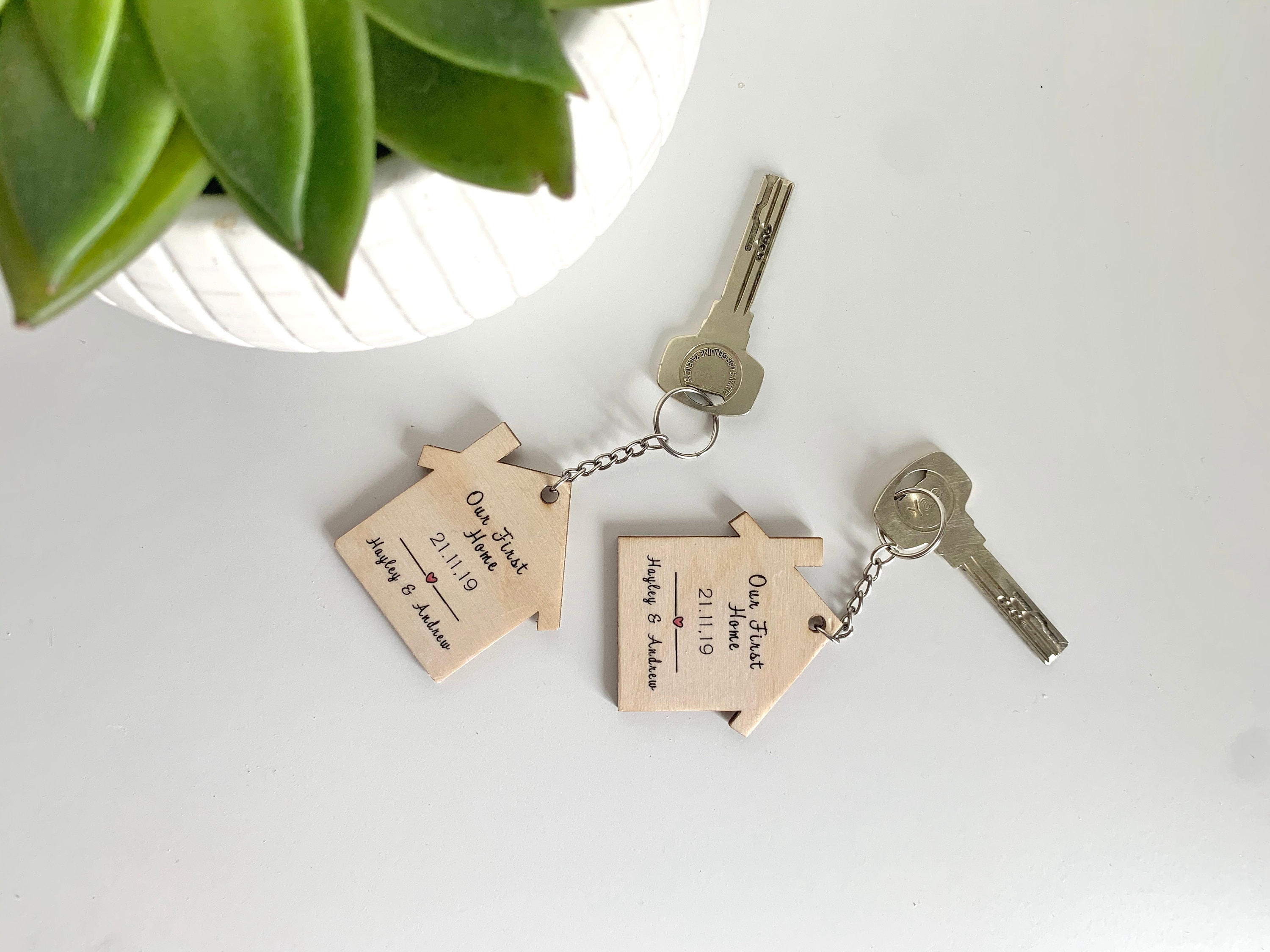 Set of 2 Personalised New Home Keyring With Names and Date | Etsy