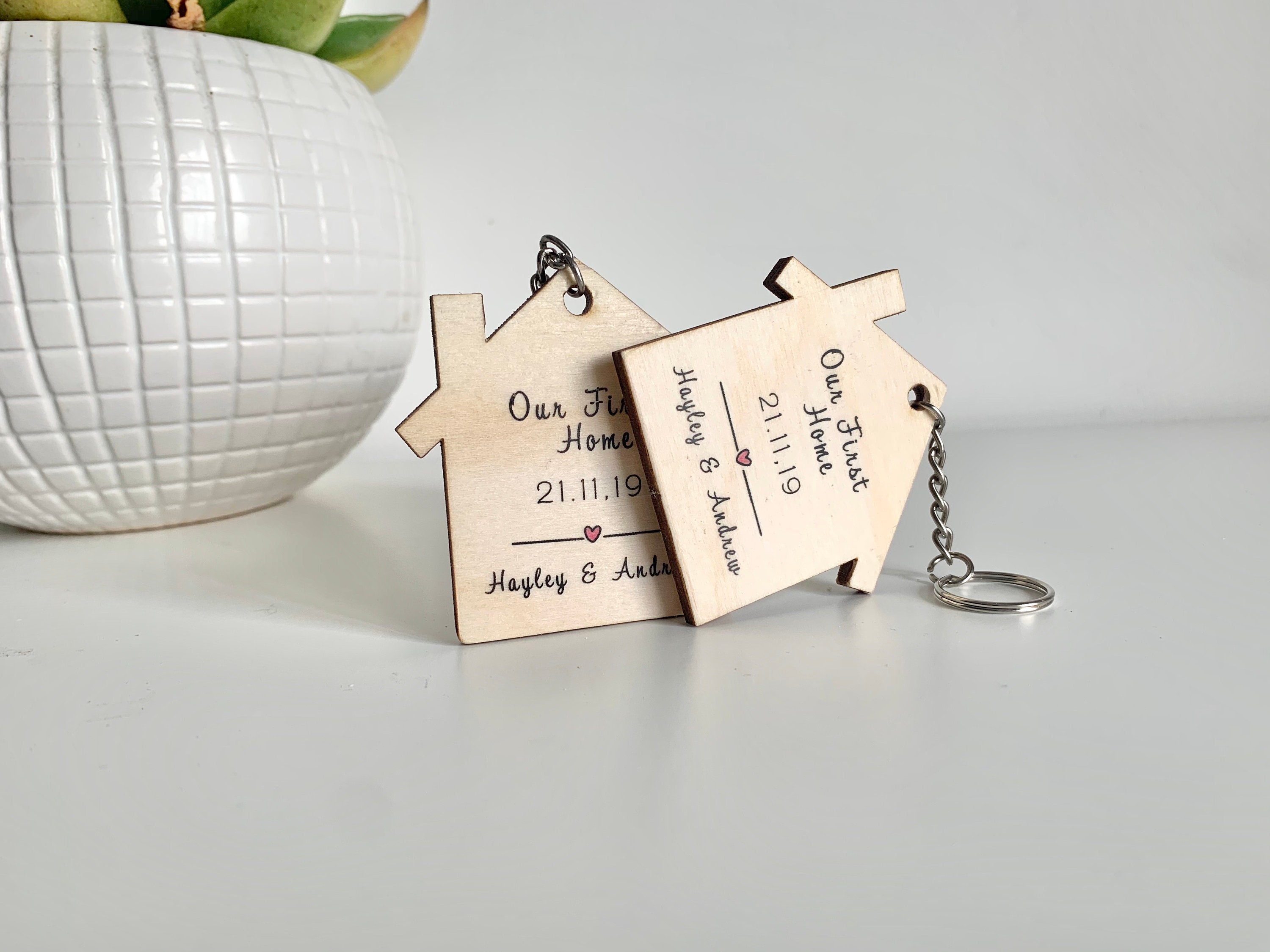Set of 2 Personalised New Home Keyring With Names and Date - Etsy UK