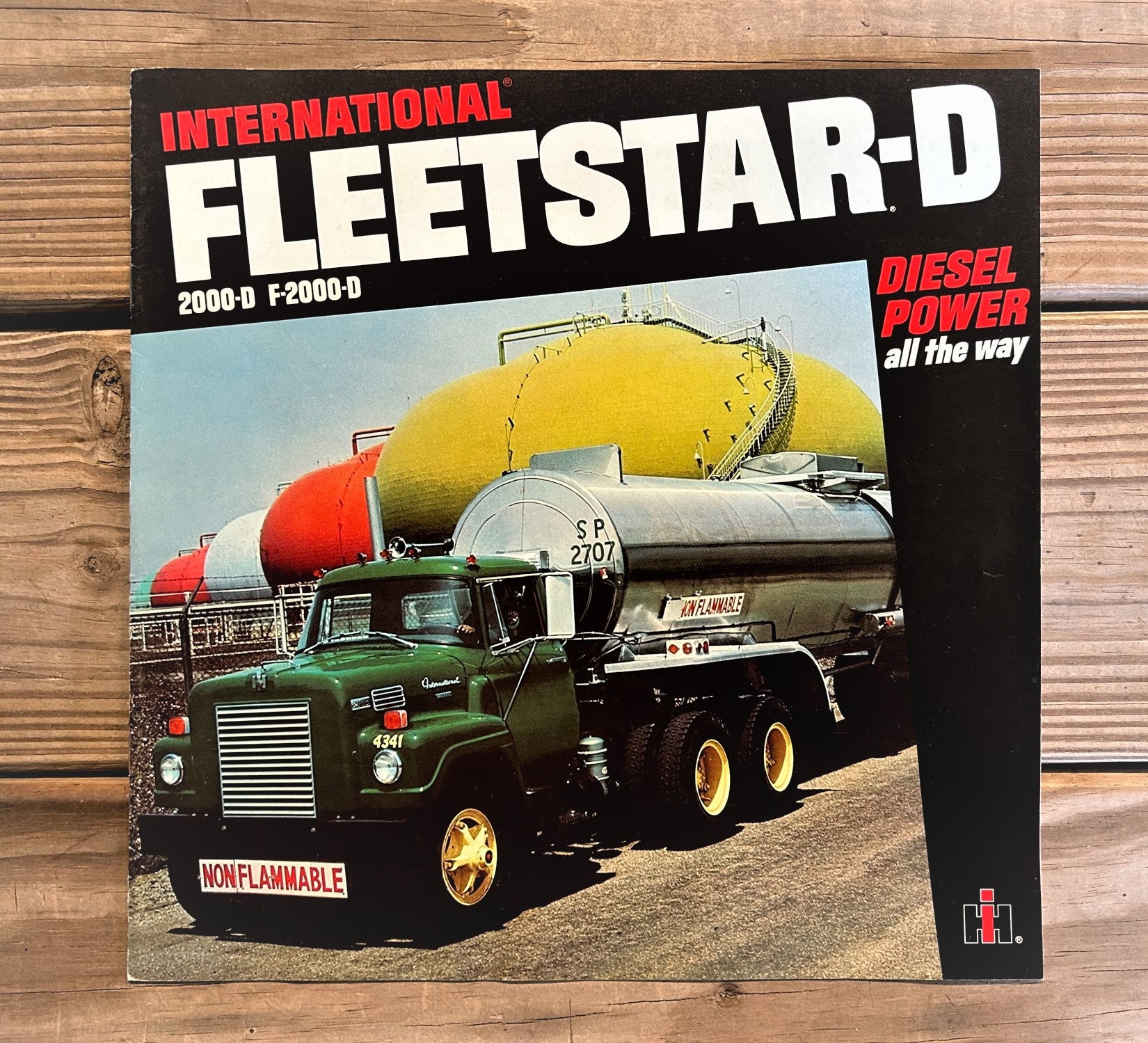 1971 International Fleetstar 2000-D / F-2000-D Original Dealer Showroom ...