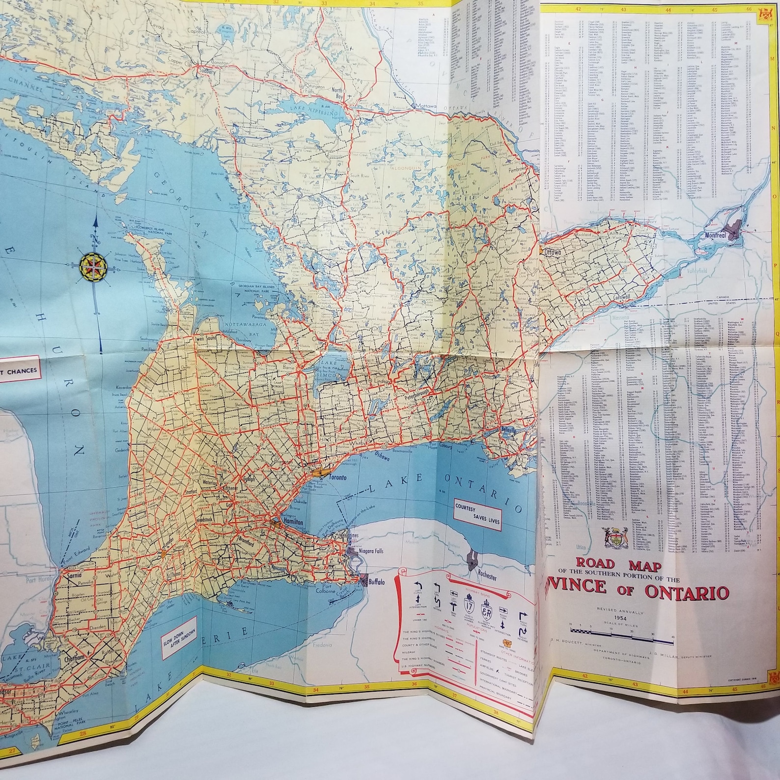 1954 Official Road Map of Ontario. the Department OF HIGHWAYS ONTARIO ...