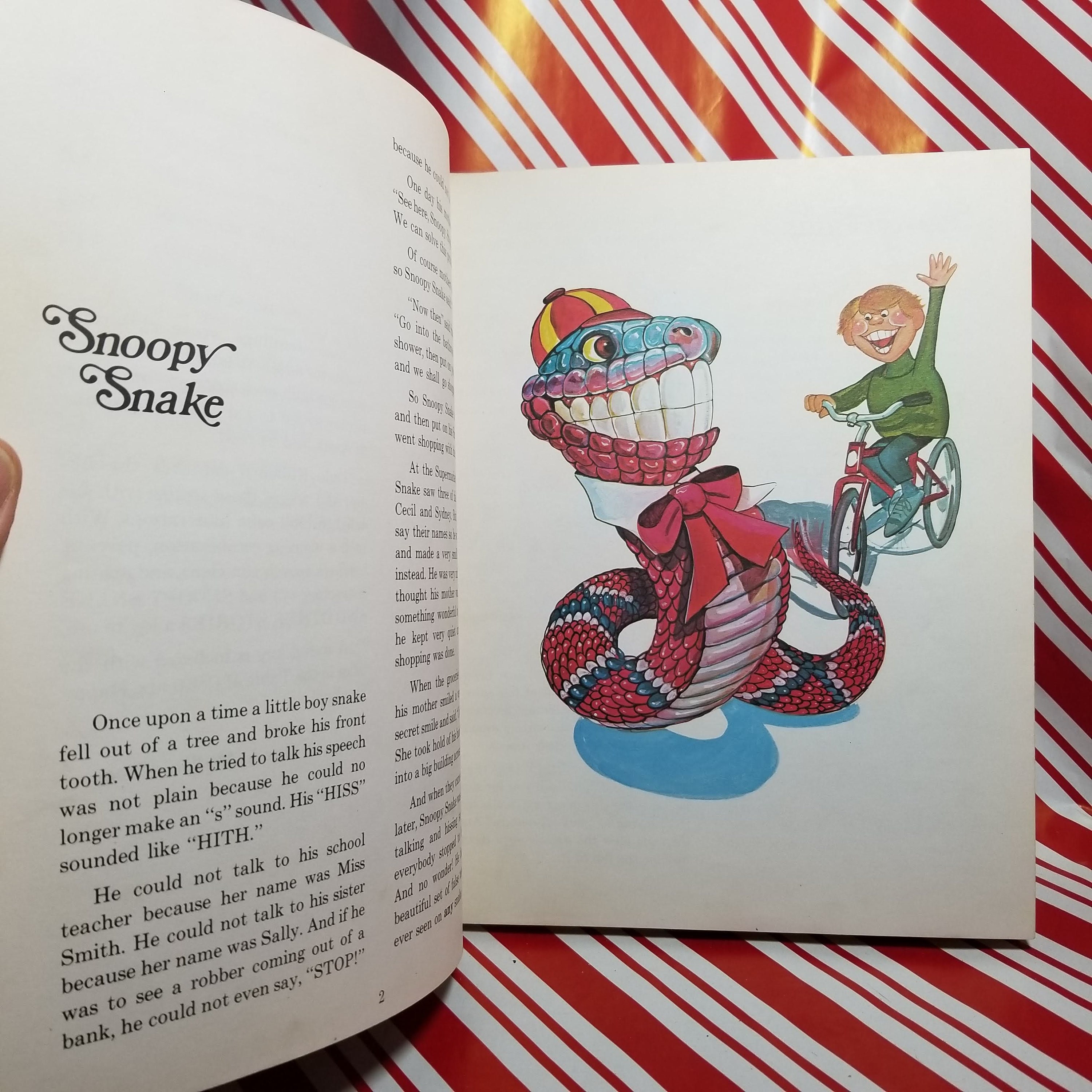 1972 HC Snoopy Snake: 34 Different Sound Oriented Stories Snoopy Snake ...