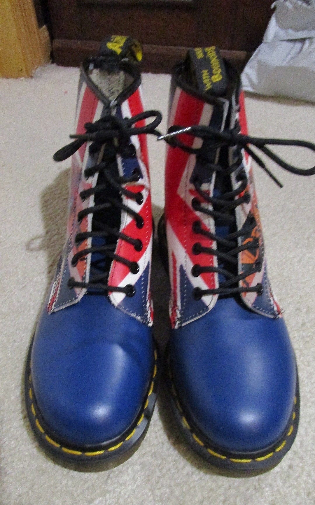 Vintage Doc Marten, UK Flag Boots With Bulldog, Made in England, Size ...