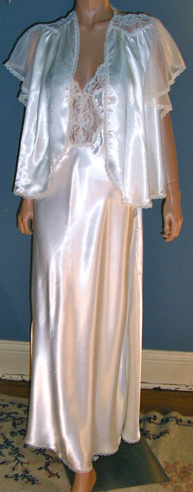 Sale Vintage 60s Val Mode Satin Peignoir Set White Lace Etsy