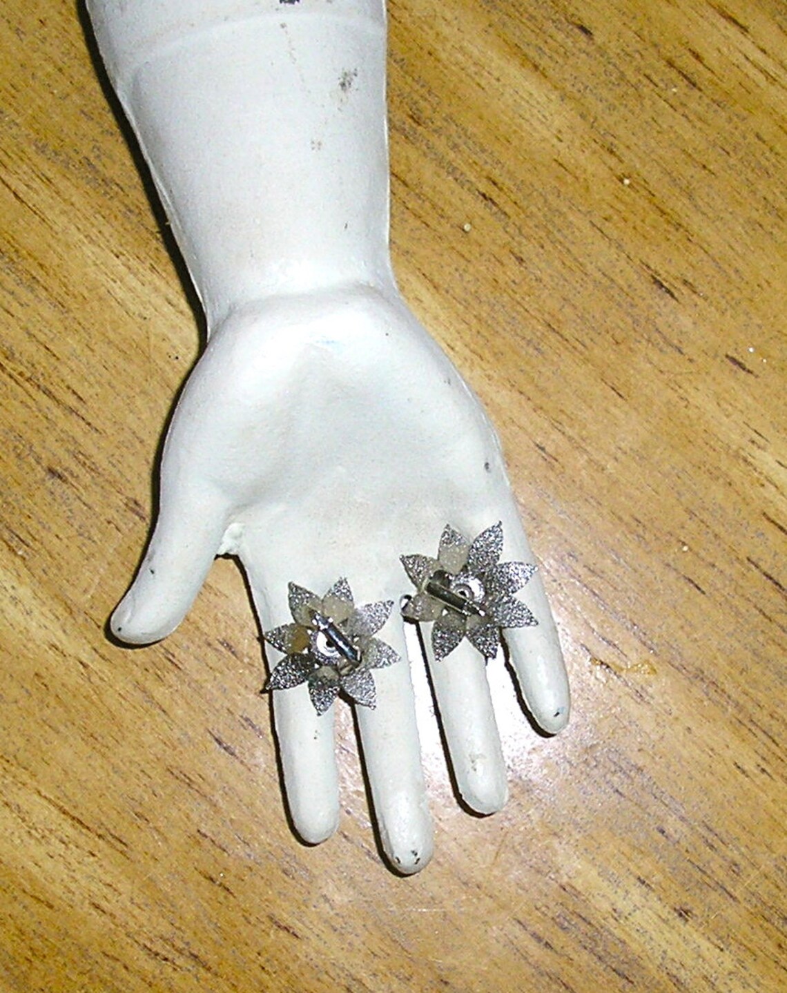 Vintage 60s, Silver Metal Flower, Clip on Earrings - Etsy