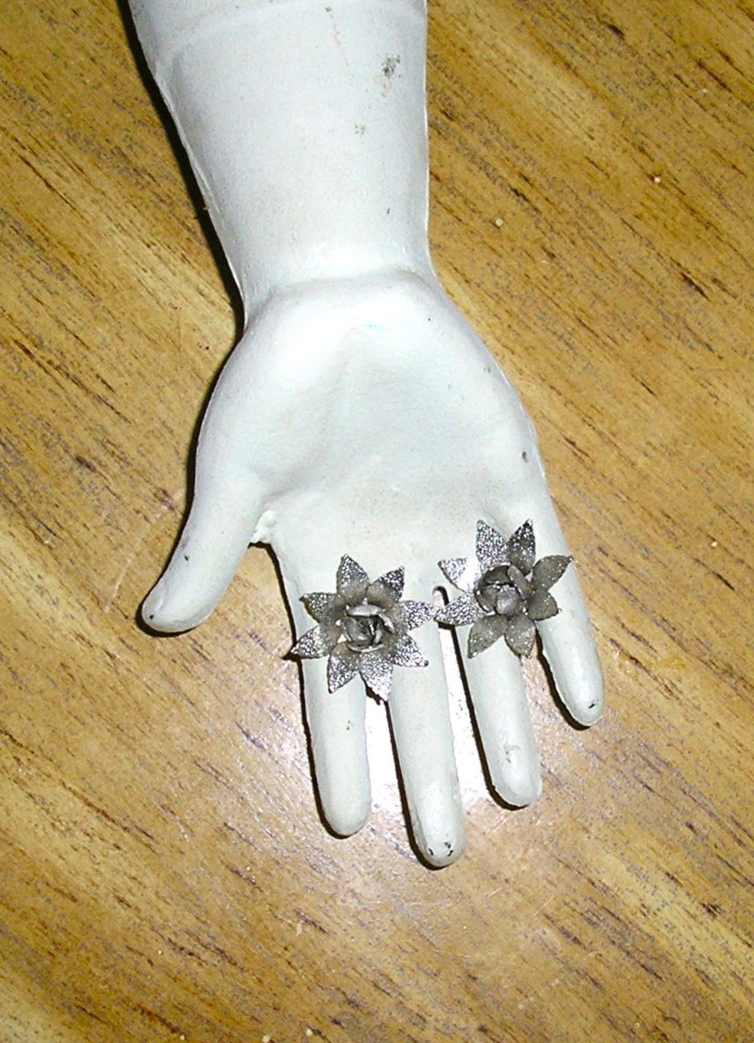 Vintage 60s, Silver Metal Flower, Clip on Earrings - Etsy