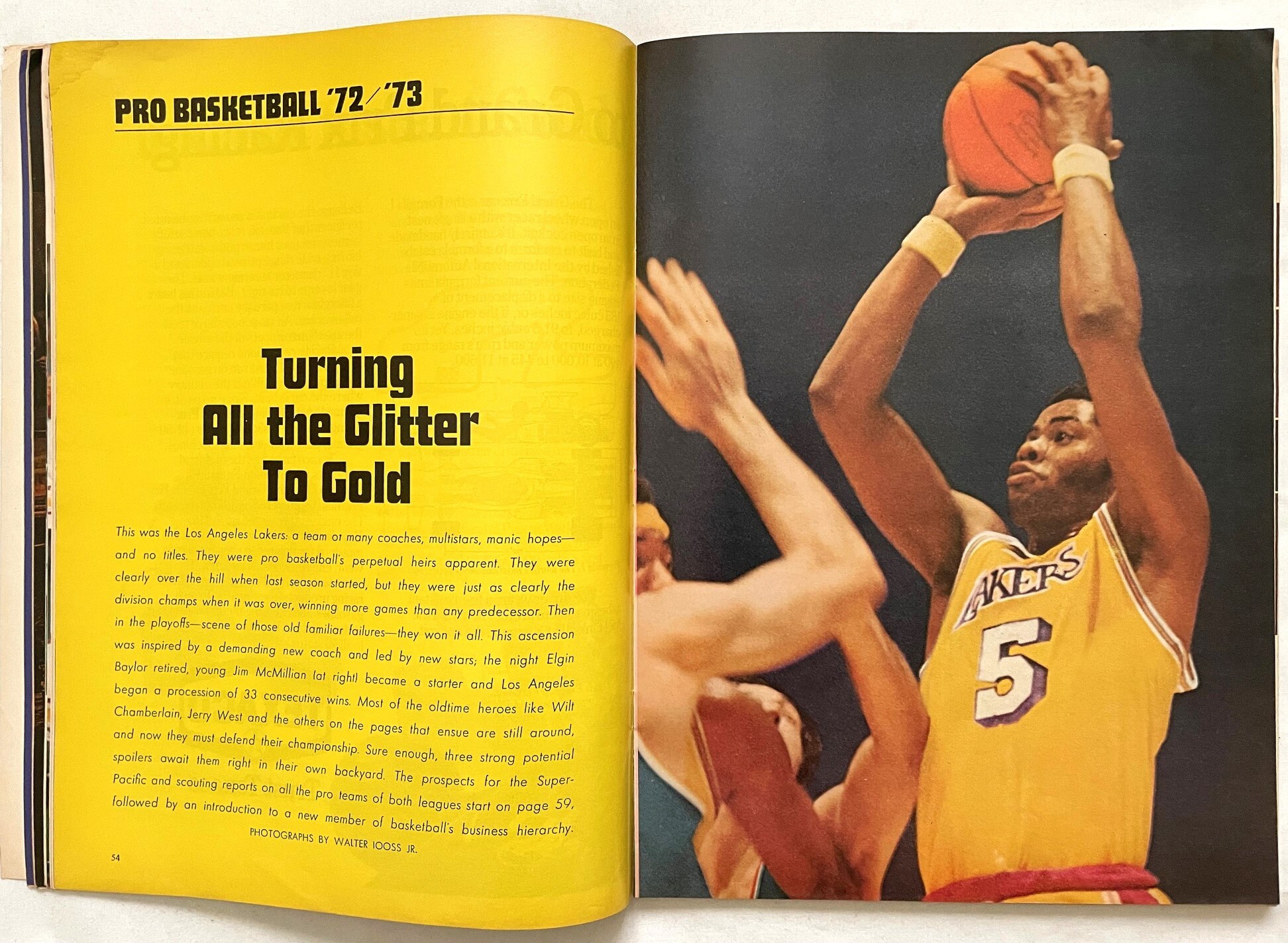 Sports Illustrated October 16, 1972 Wilt Chamberlain Cover NBA 1972-73 ...