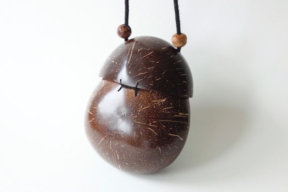 Vintage coconut bag, coconut coin purse, coconut shel… - Gem