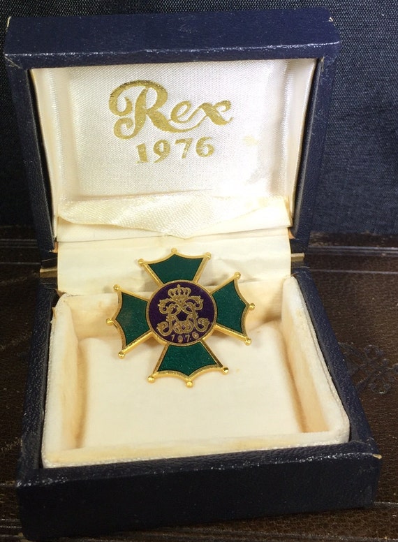 1976 Krewe of Rex Duke's pin (Ducal) - Gem