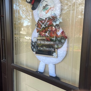 Adorable Yarn Snowman With Dangling Legs - Etsy