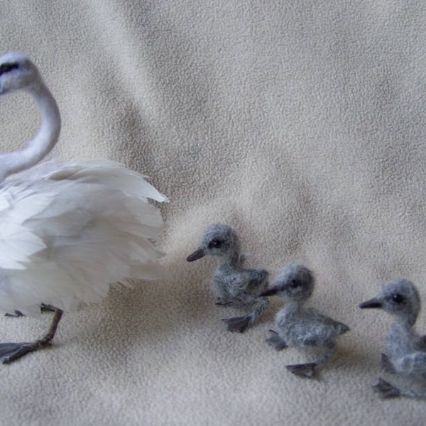 Swan Miniature - Etsy