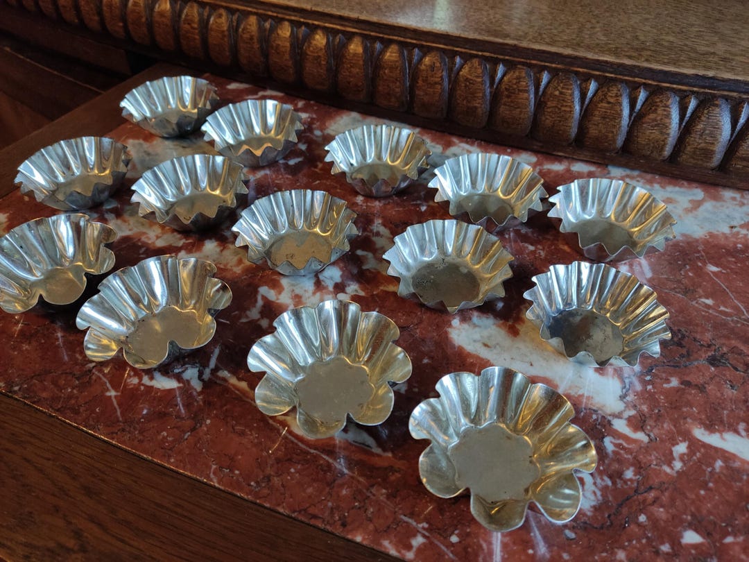 Vintage Set 14 Pcs. Tin Sandbakkel Cookie 2 Sets Biscuit Cake Molds 4 ...