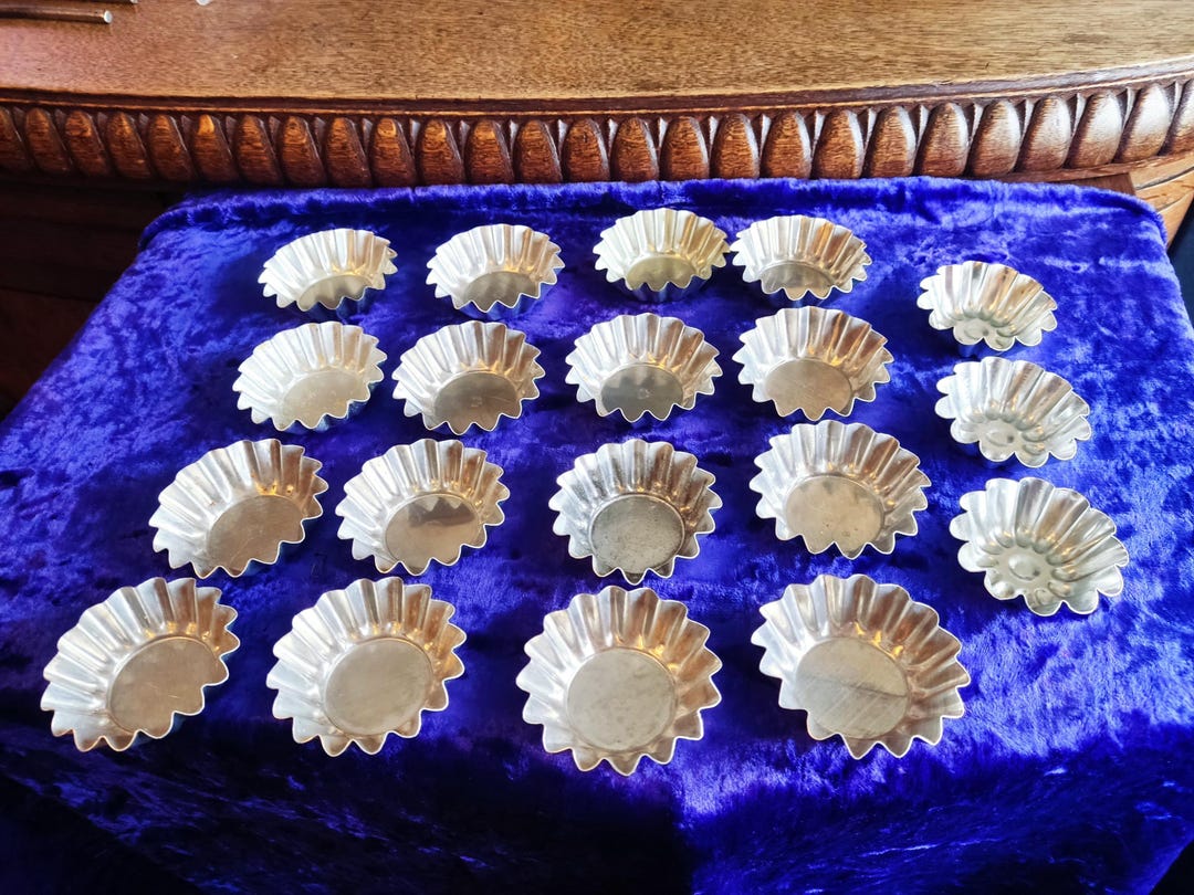 Vintage 19 Pcs. Aluminum Sandbakkel Cookie 2 Sets Biscuit Cake Molds 16 ...