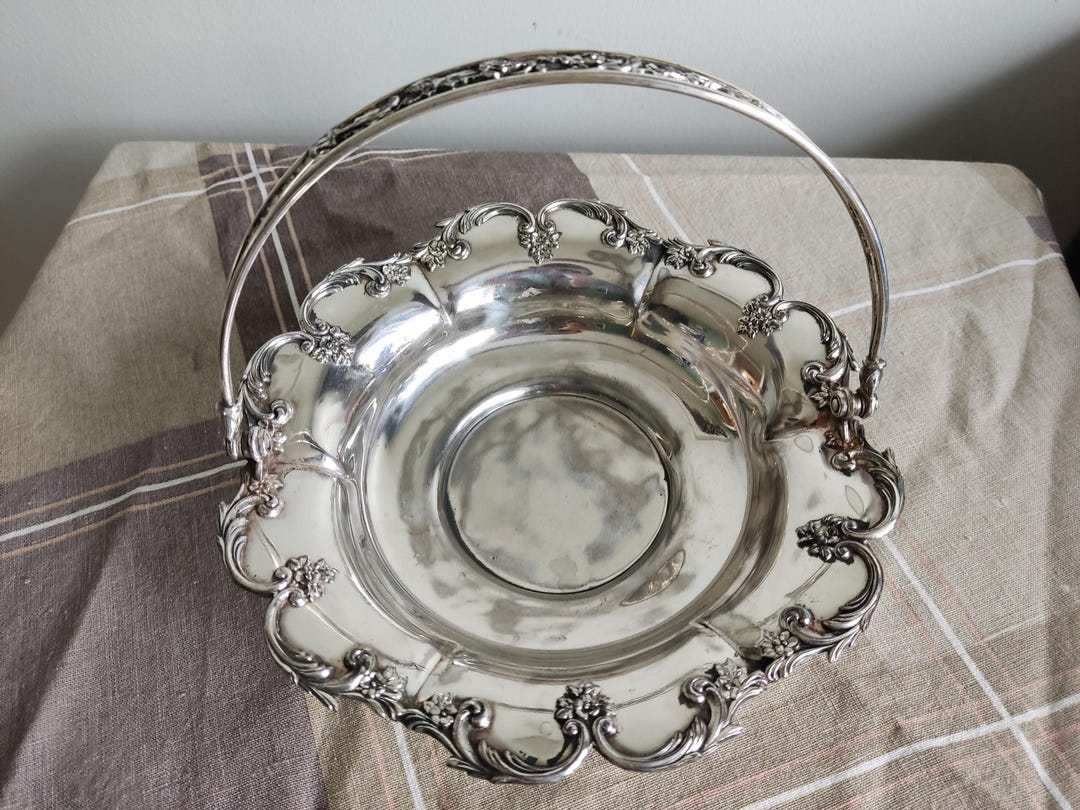 Antique Victor Silver Co. Quadruple Plate 1016 Handled Basket Silver ...
