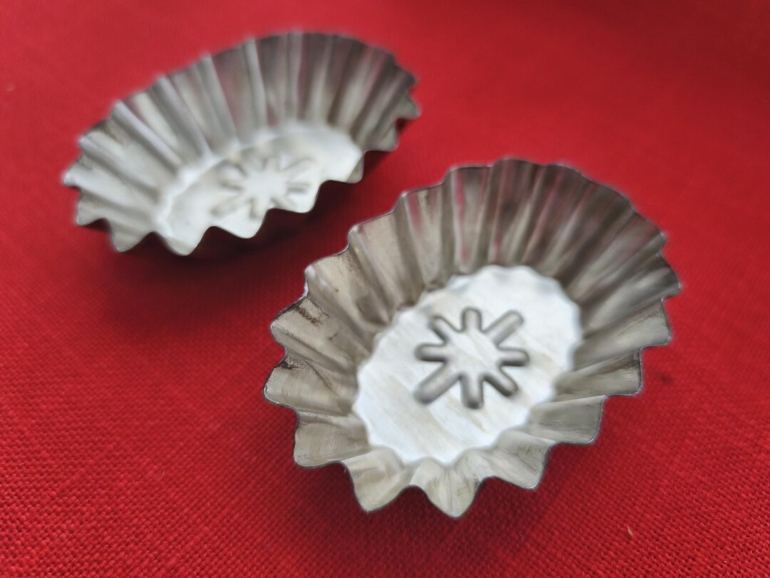Set of 11 Vintage Oval Tartlet Molds With Snowflake Design Metal Baking ...