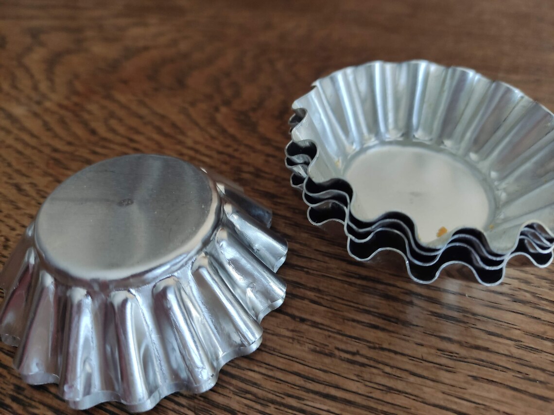 Vintage Set 16 Pcs. Aluminium Sandbakkel Cookie Biscuit Cake Molds ...