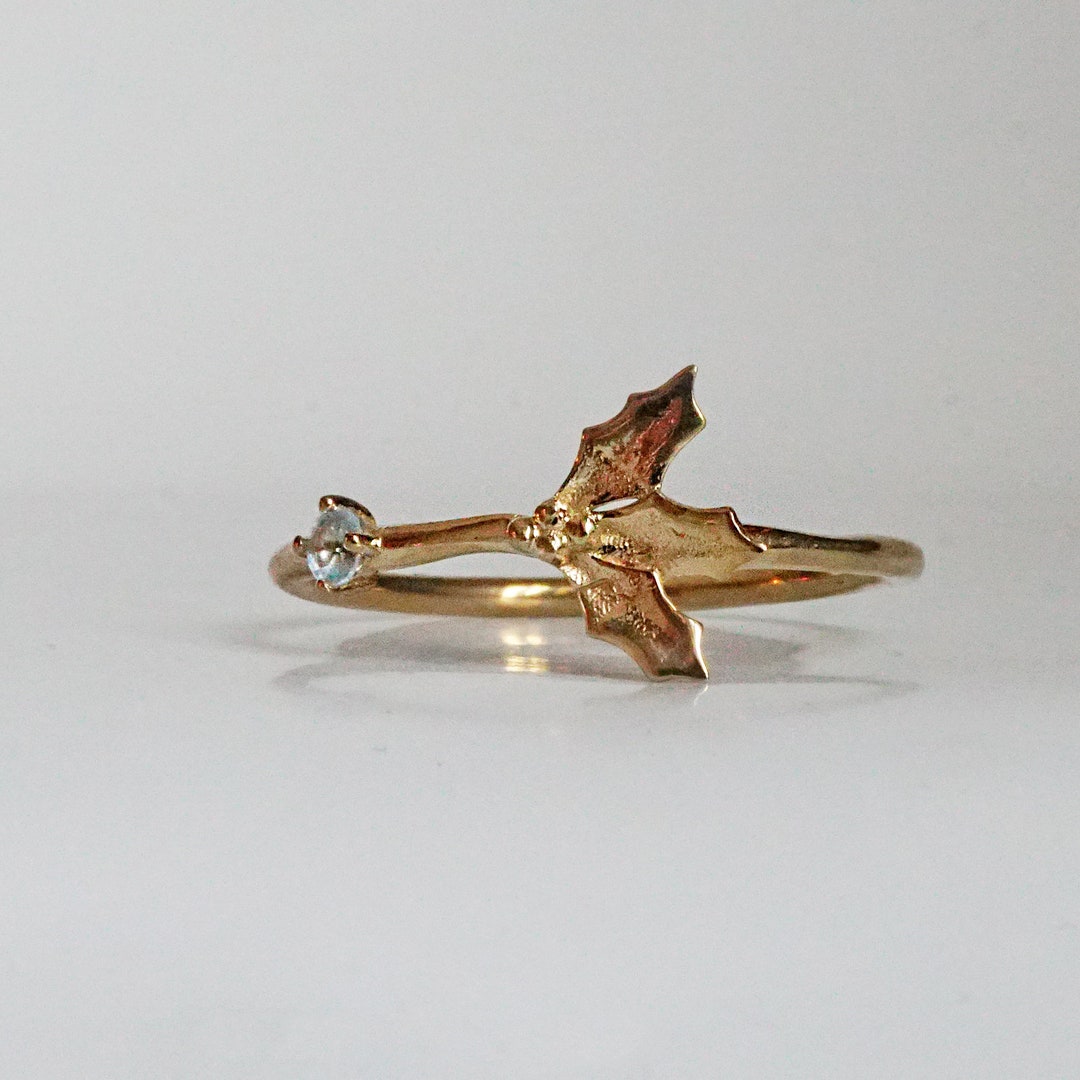 14K Solid Gold Holly Ring • December Birth Flower - Etsy