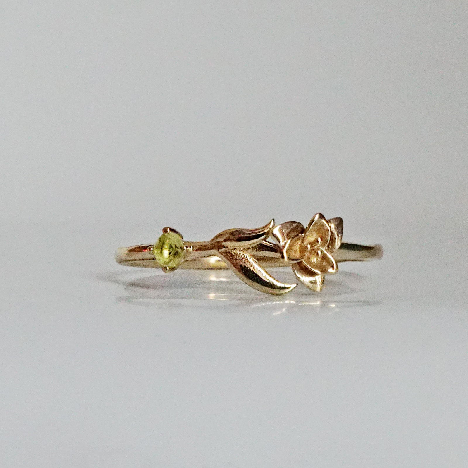 14K Solid Gold Gladiolus Ring • August Birth Flower - Etsy