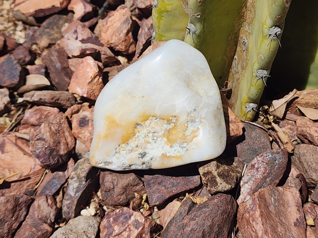 Mojave Snow Quartz With Chrysocolla Inclusion, Ethically Collected - Etsy