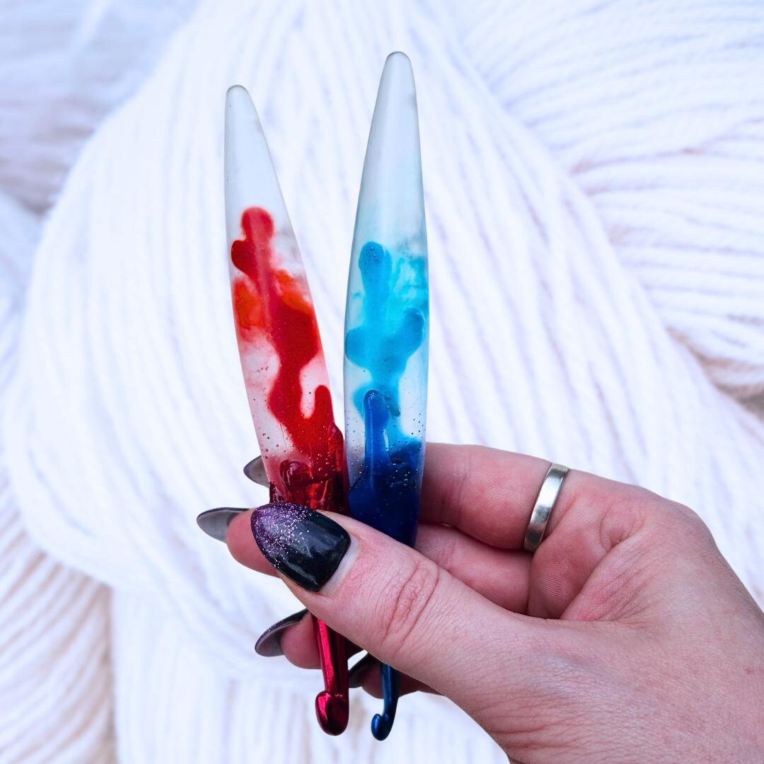 Resin Crochet Hooks | Drip Paint | Handcrafted Transparent Hooks With ...
