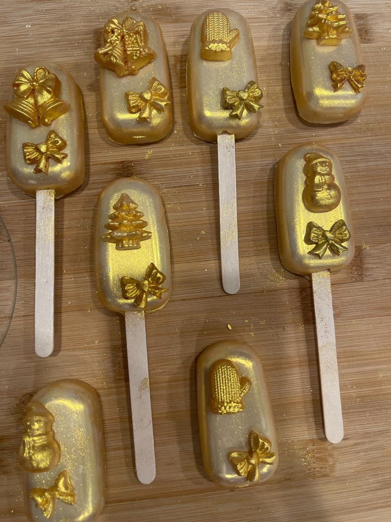 8 Golden Christmas Cakesicles - Etsy
