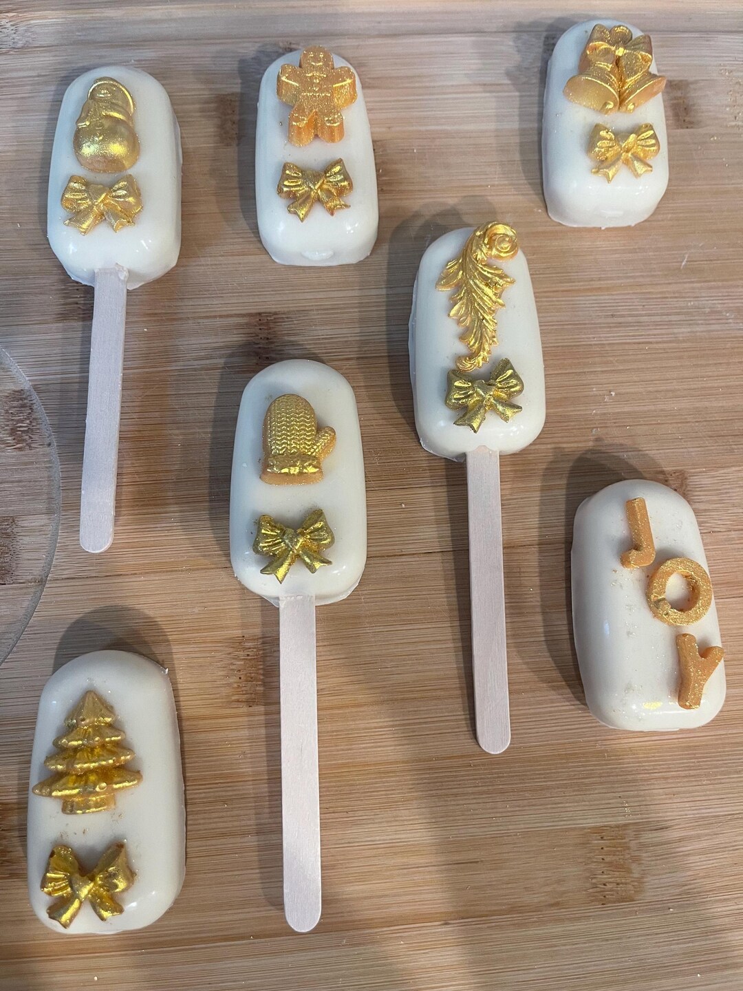 7 Wrapped in Christmas Cakesicles - Etsy