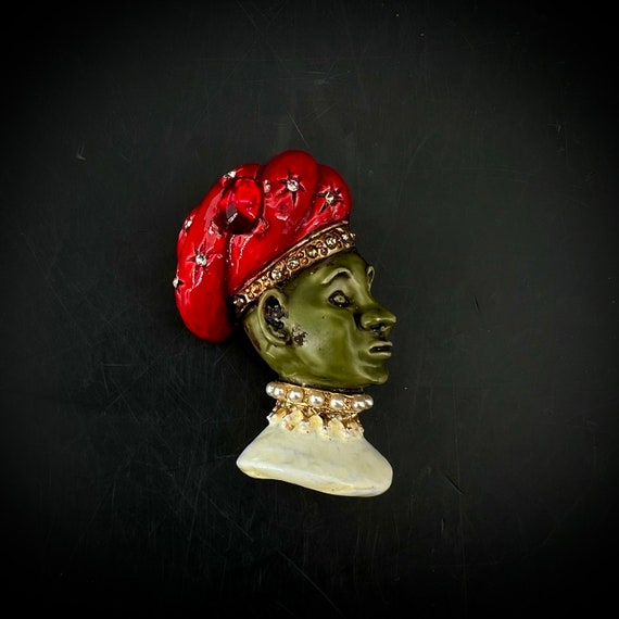 Har Fantasy Sultan Brooch - Gem