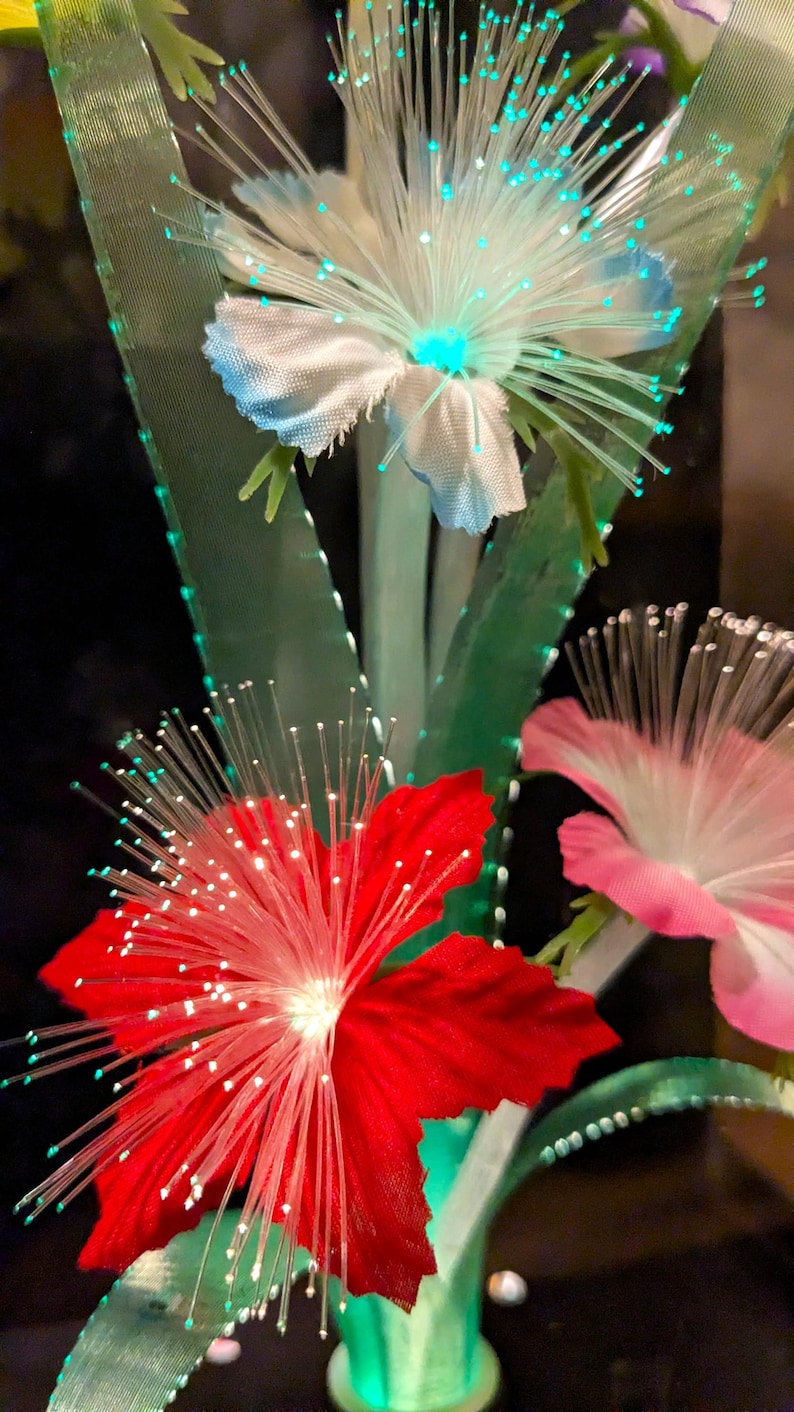 Vintage 14" Fiber Optic Flower Lamp - Color Changing Light ...