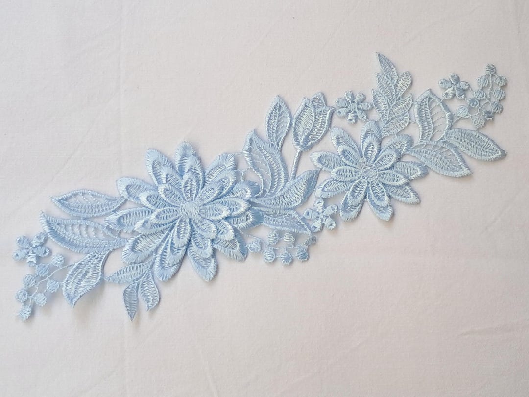 25cm by 7cm Beautiful Pale Blue 3d Flowers Guipure / Venise APPLIQUE IN ...