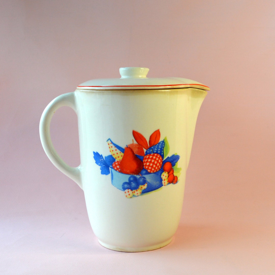 64 Ounce Pitcher With Lid, Calico Fruit by Universal Pottery, 1940s ...
