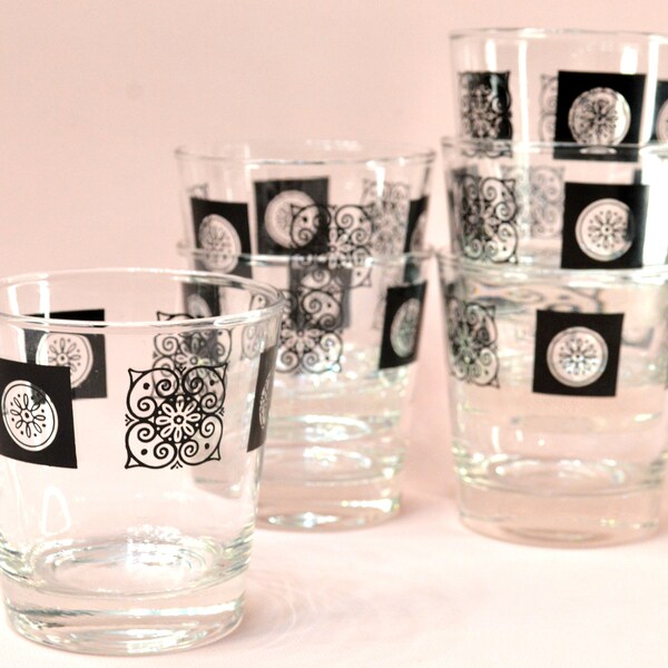 Personalized Rocks Glasses - Etsy