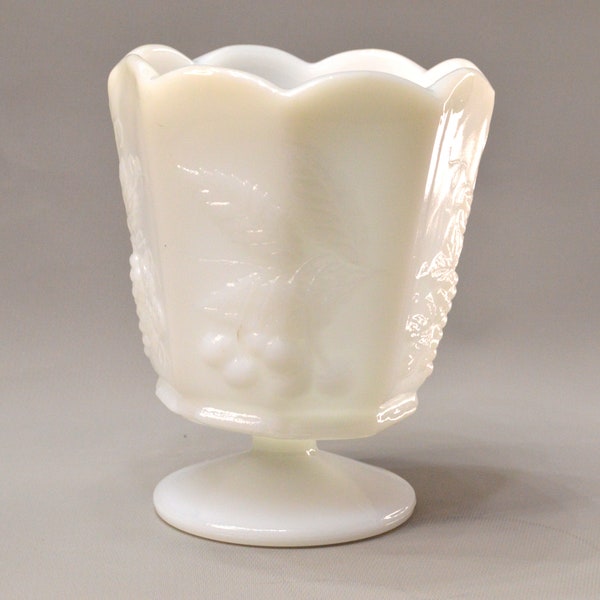 Large Milk Glass Vase - Etsy