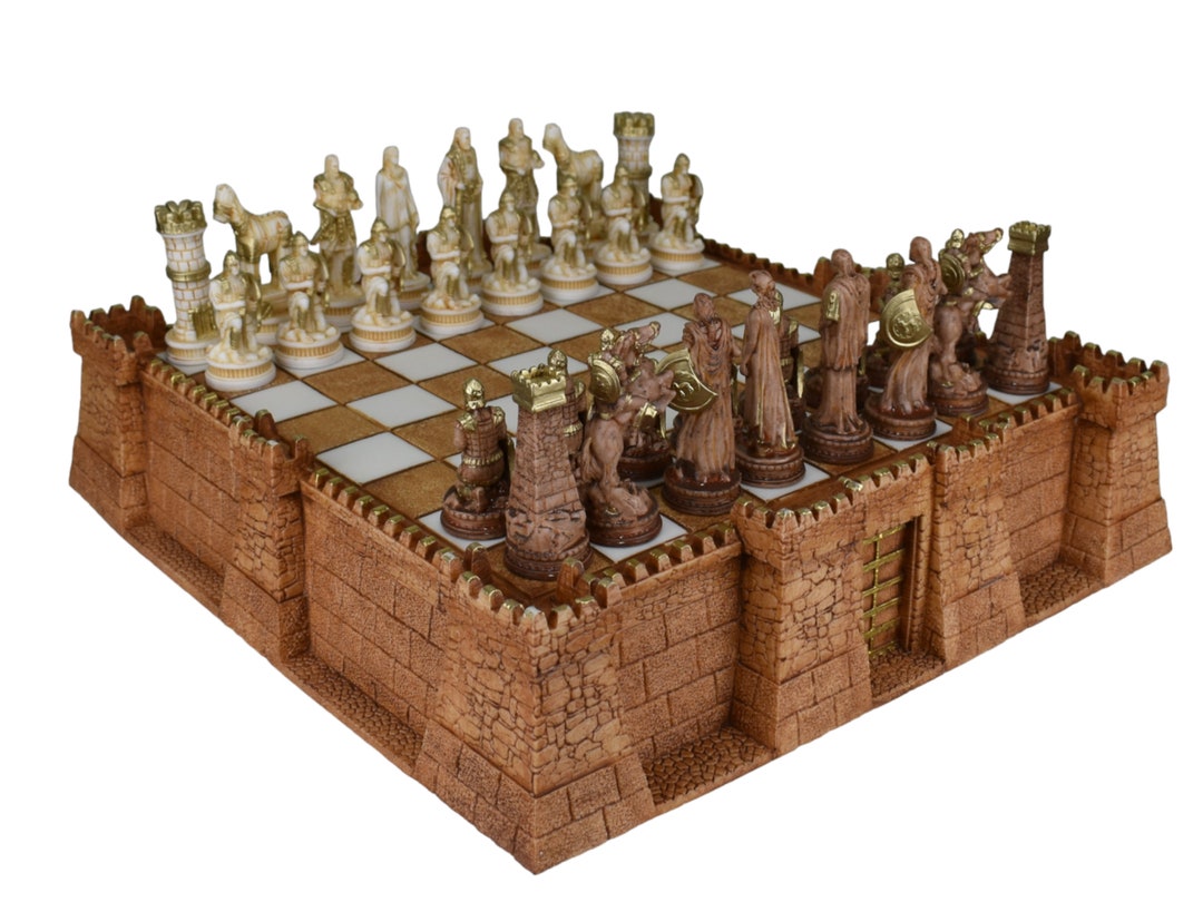 Chess Set Board Troy Castle & 32 Pieces Trojans and Greeks Ancient ...
