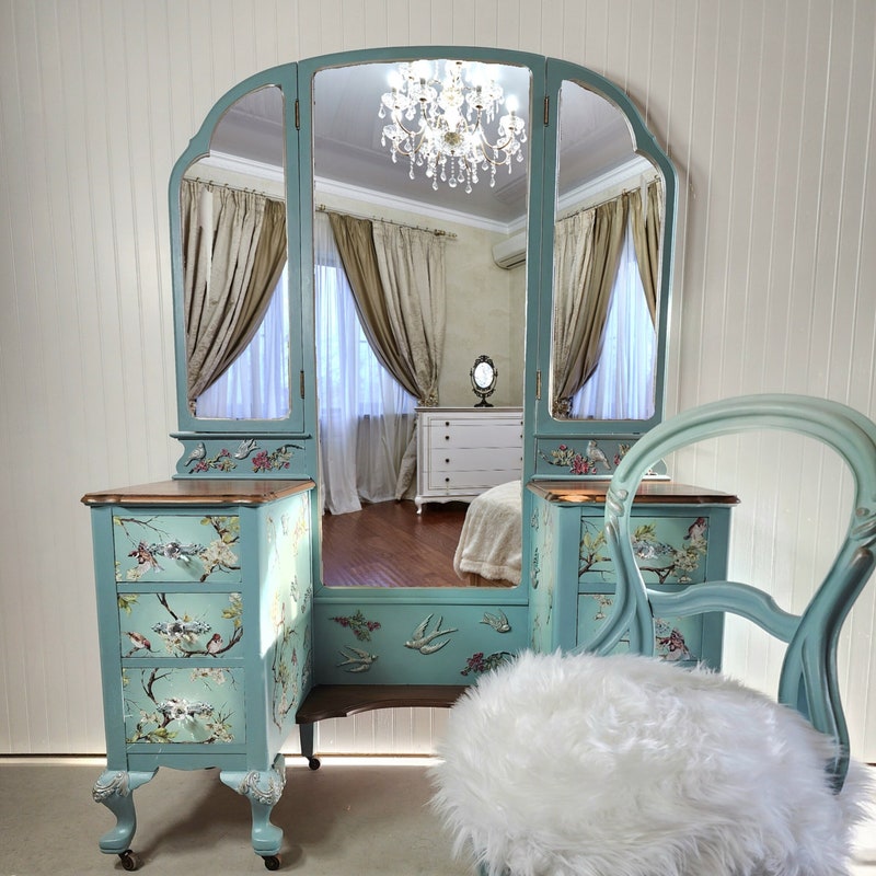 Antique Makeup Vanity - Etsy