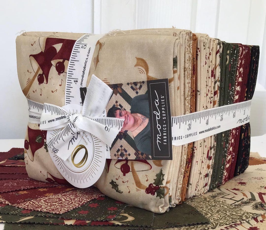 A Vintage Christmas Fat Quarter Bundle by Kansas Troubles Quilters for ...