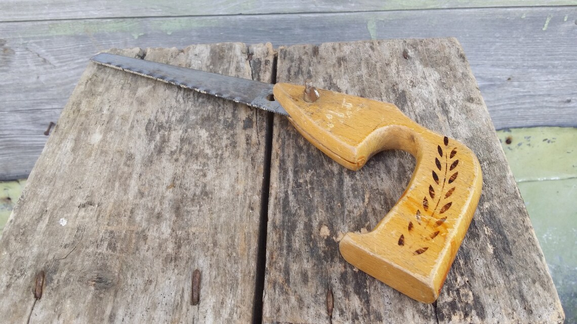 Vintage Saw Rusty Saw Vintage Hand Saw Antique Saw - Etsy