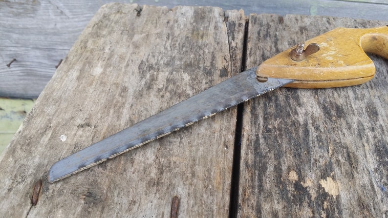 Vintage Saw Rusty Saw Vintage Hand Saw Antique Saw - Etsy