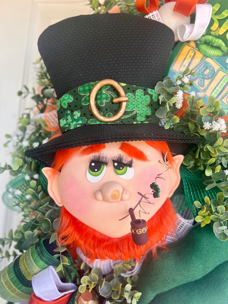 Floral St. Patricks Day Leprechaun Wreath, Leprechaun Door Decor - Etsy