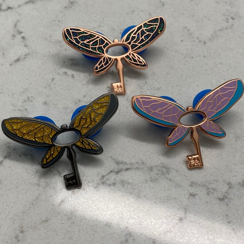 House Magical Flying Key Pin, Enamel Pin, Potterhead Pin, Wizard Pin ...