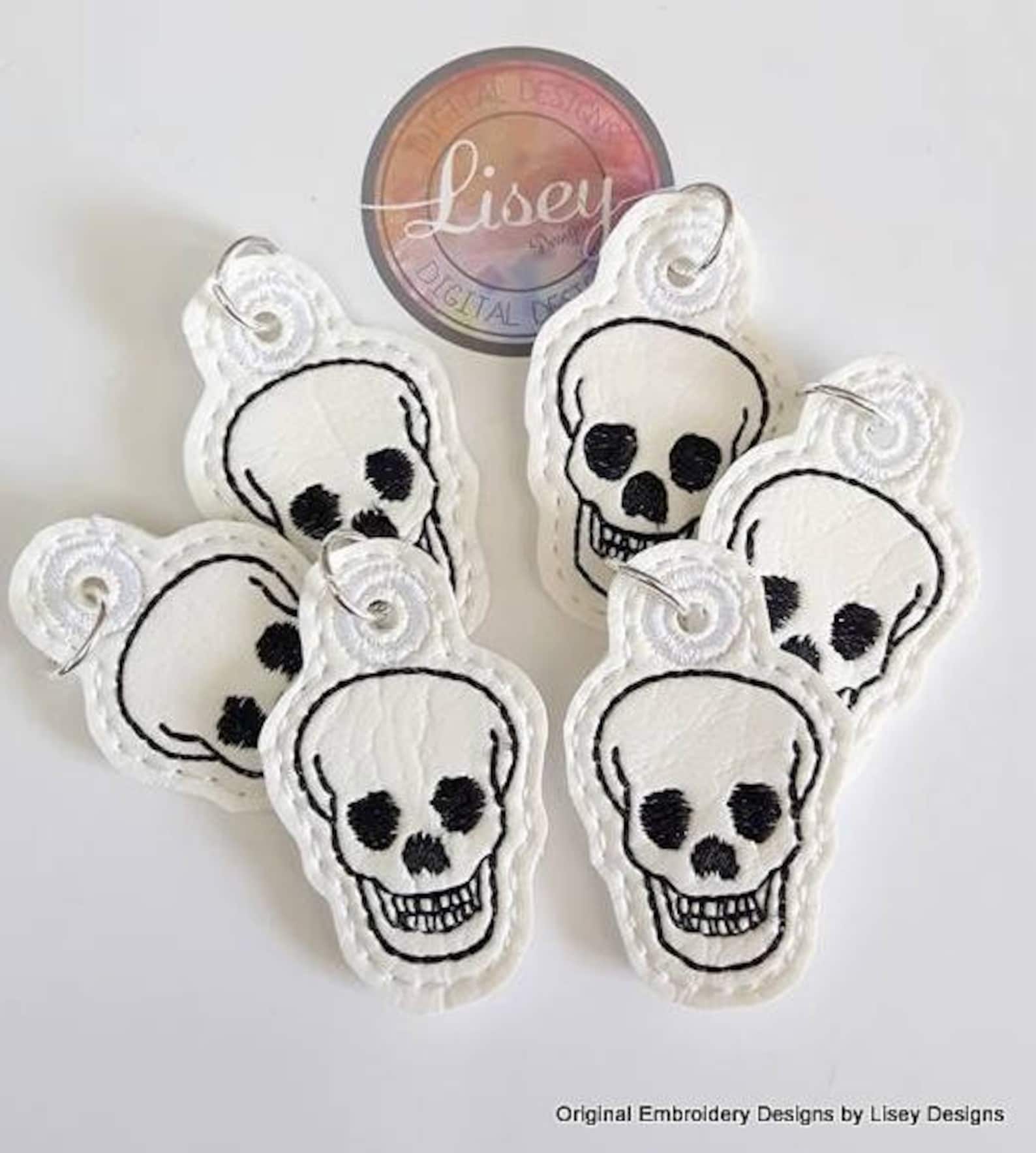 DIGITAL PATTERN, 6 Skull Zip Pull, Bag Charms, Phone Plug, ITH, 4x4 ...