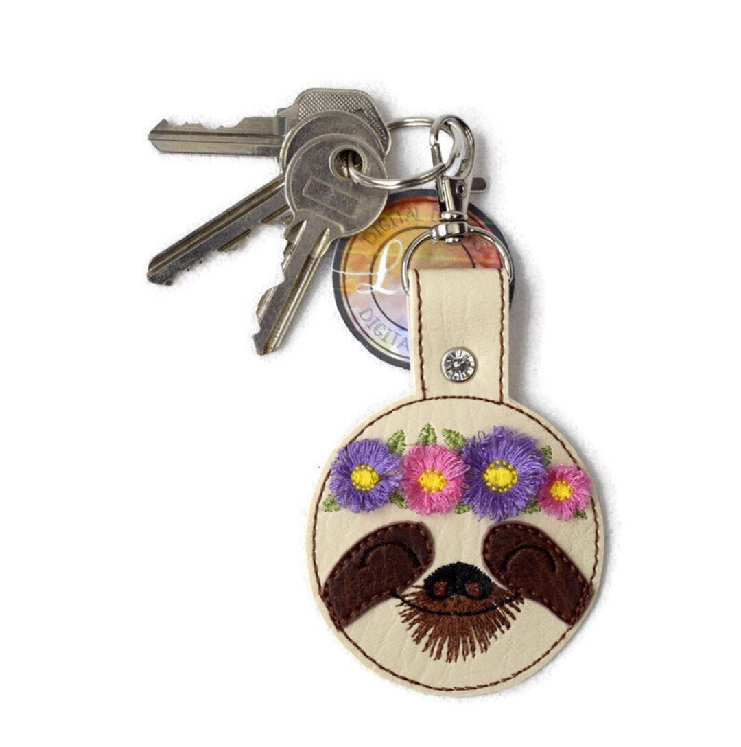 4x4 Sloth Key Fob, 3D Fringed Flower, Key Ring, ITH, Embroidery, Lisey ...