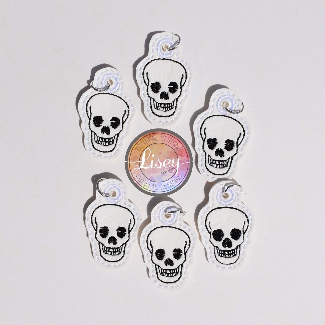 DIGITAL PATTERN, 6 Skull Zip Pull, Bag Charms, Phone Plug, ITH, 4x4 ...