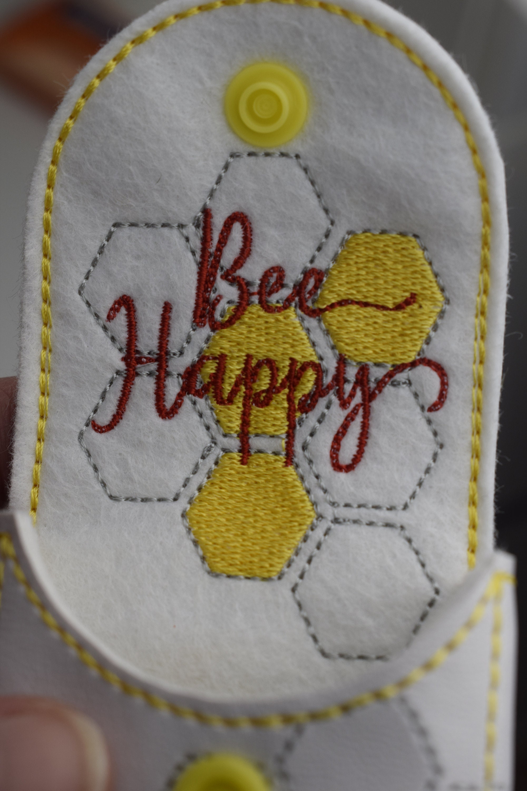 Honey Bee Tissue Case Snot Rags DIGITAL PATTERN 5x7 Hoop | Etsy Australia