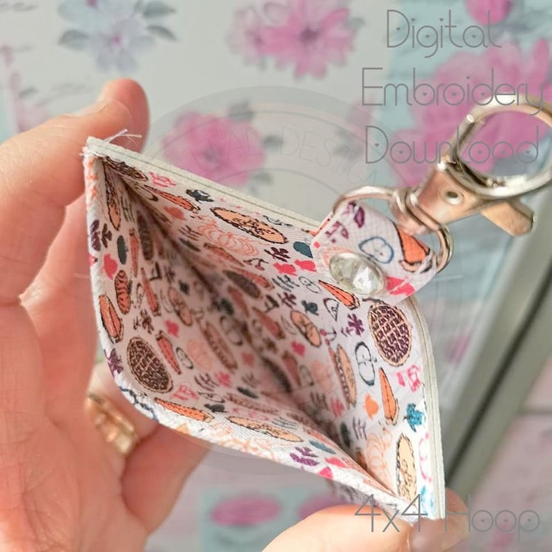 ID Wallet, Centre Hanging, Bus Pass, Work Pass Case, Theme Park, 4x4 ...