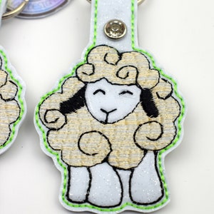 DIGITAL PATTERN, 2 Sheep Key Fob, ITH, Embroidery Designs, Lisey ...